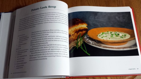 An Old-Fashioned Christmas by Ellen Stimson | Under My Apple Tree